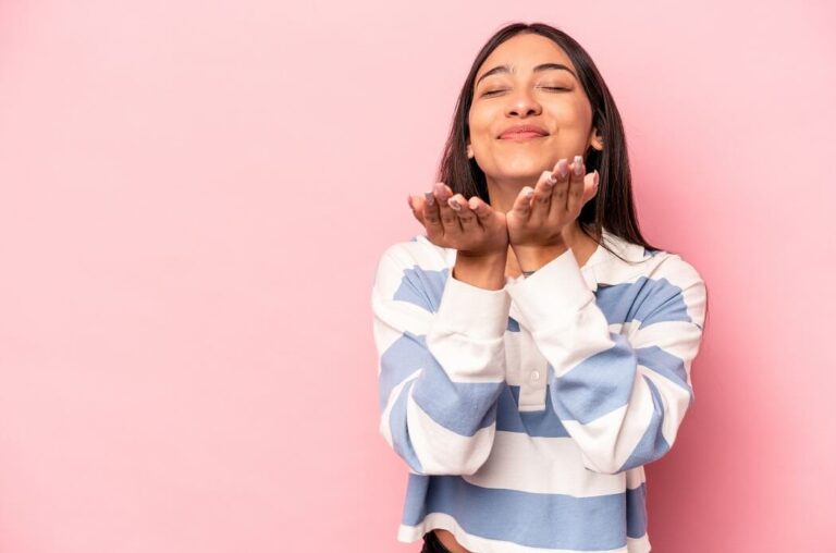 Você sabe o significado de XOXO? - Newcastle Idiomas